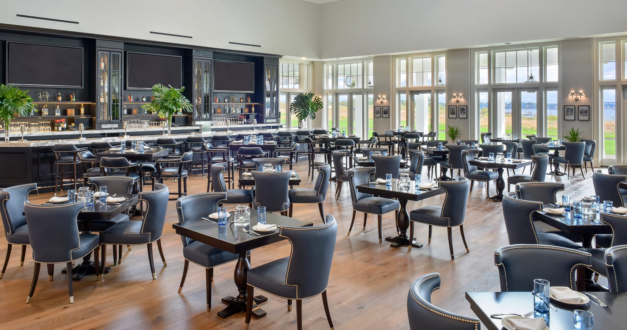 Waterfront Restaurant The World's 14 Most Spectacular Waterfront